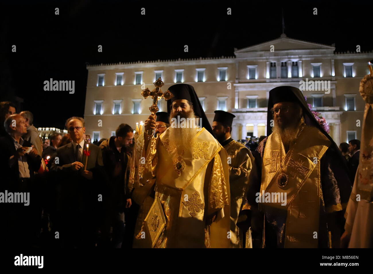 Athens, Greece. 06th Apr, 2018. Hundreds of Greek Orthodox believers ...