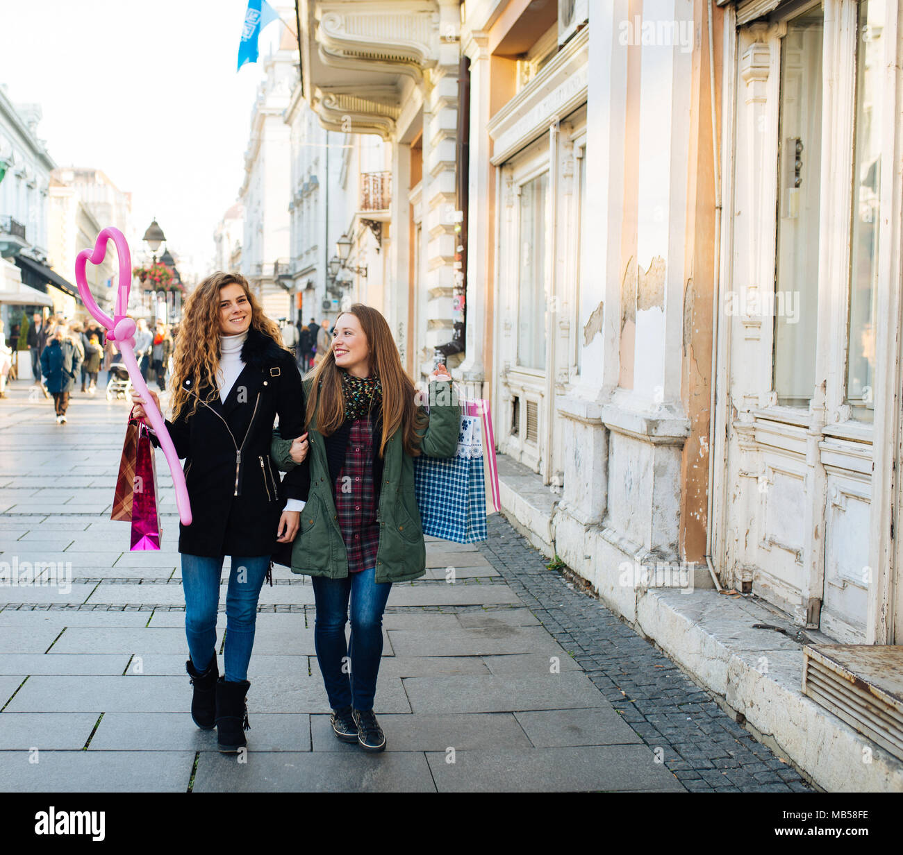 Adult luxury shopping street hi-res stock photography and images - Alamy