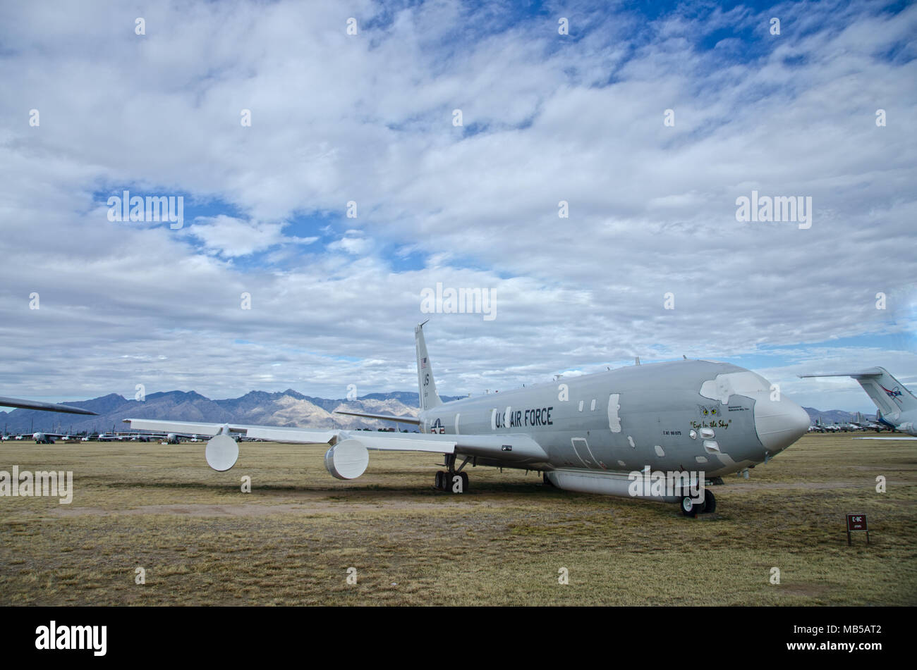 E 8c joint hi-res stock photography and images - Alamy