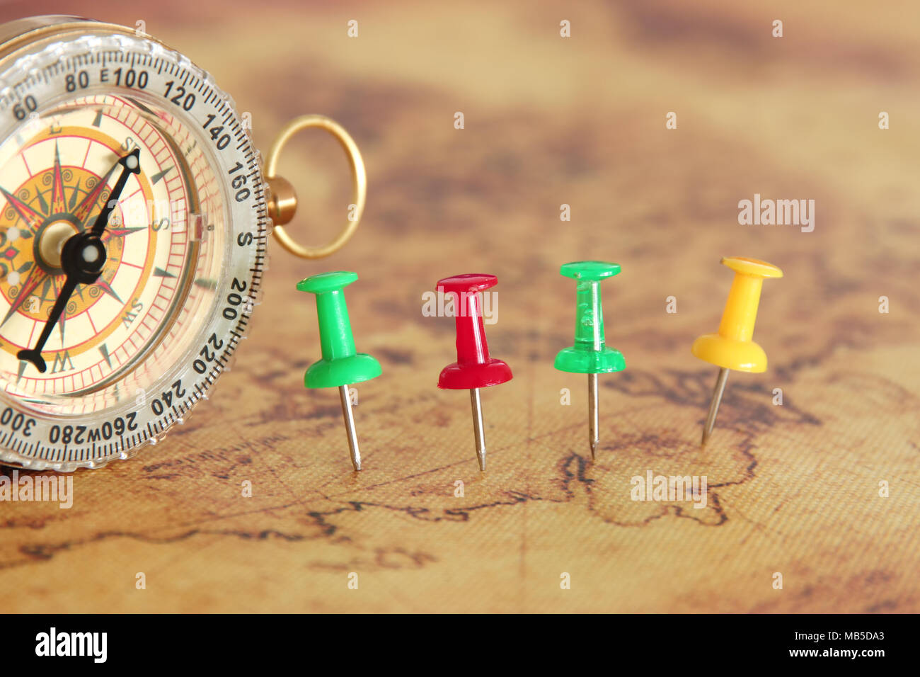 Map pins map vintage hi-res stock photography and images - Alamy