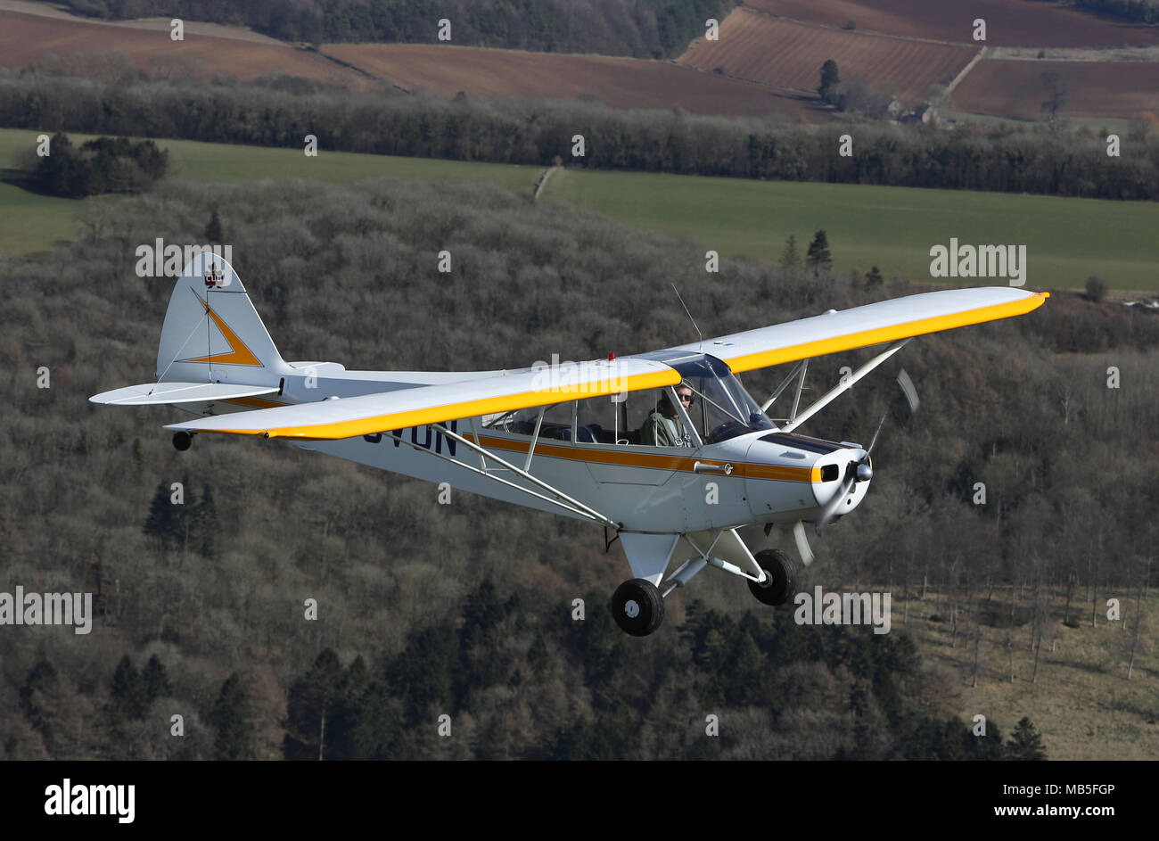 Vintage piper cub hi-res stock photography and images - Alamy