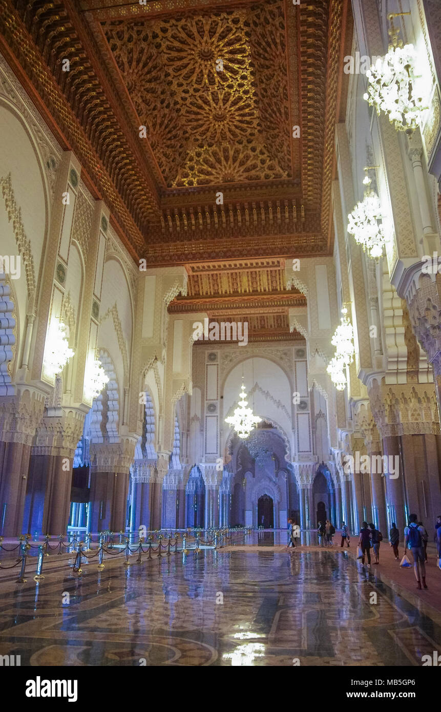 King hassan ii mosque in casablanca hi-res stock photography and images ...
