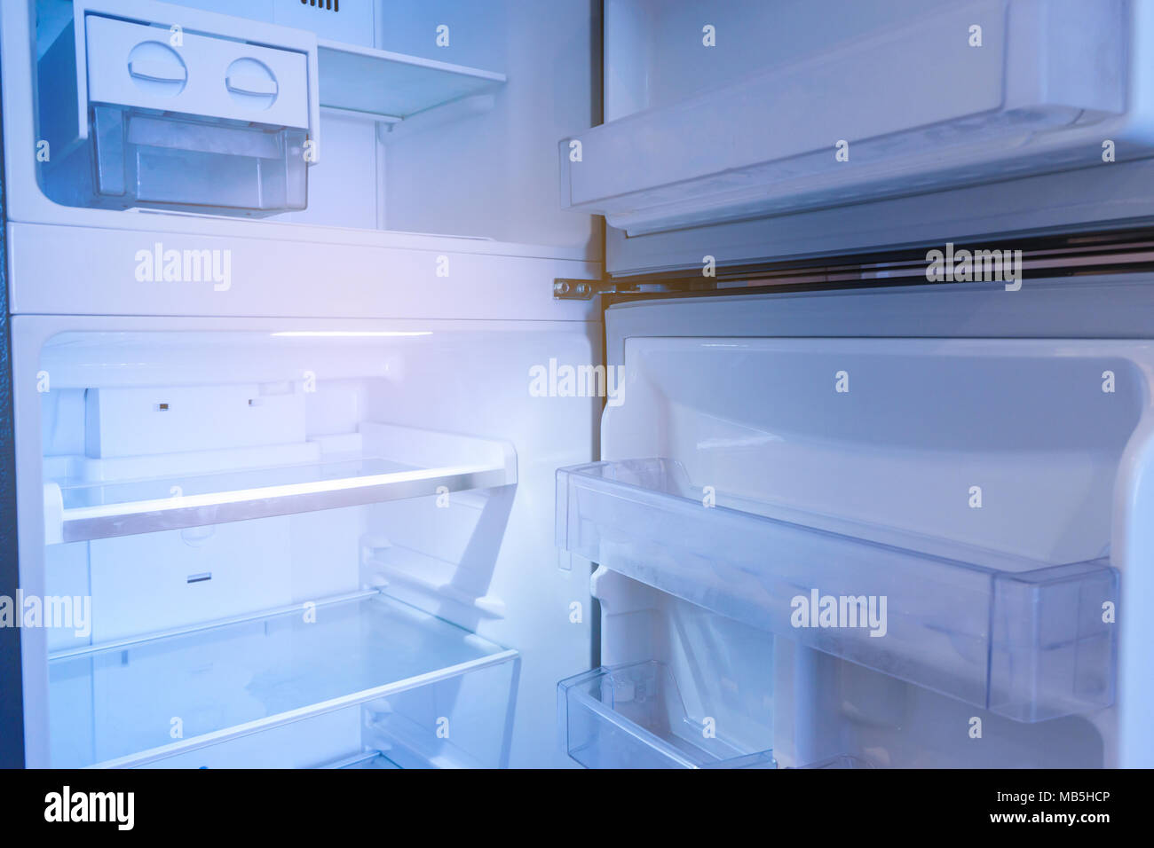 Inside refrigerator hi-res stock photography and images - Alamy