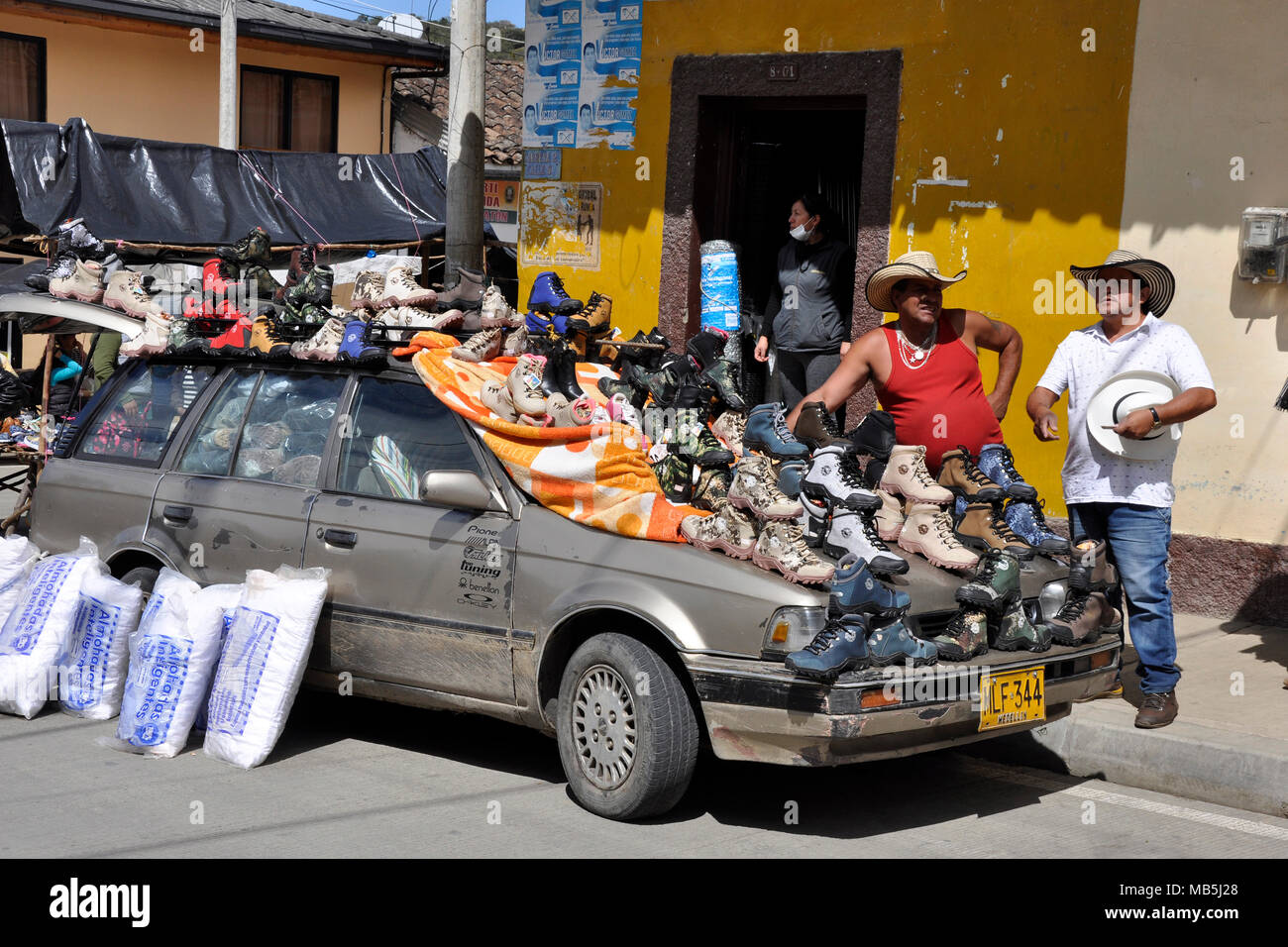 Colombia, Cauca district, Silvia, daily life Stock Photo - Alamy