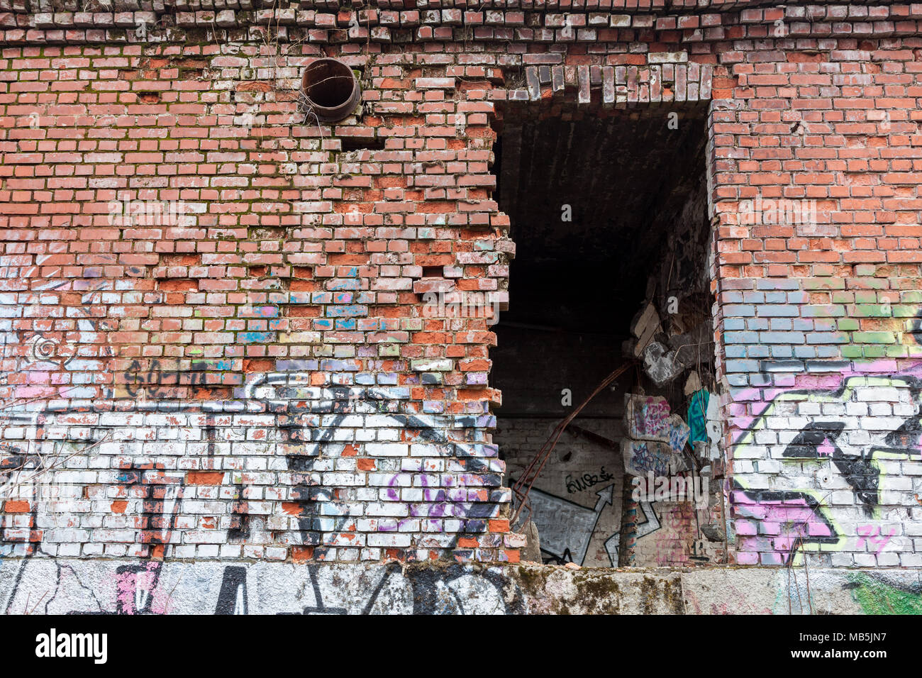 Building brickwall hi-res stock photography and images - Alamy