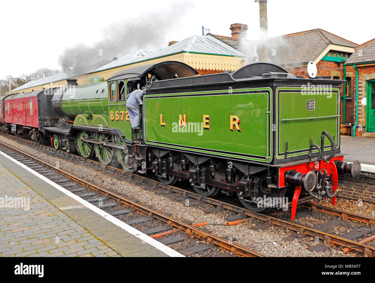 Lner b12 8572 steam locomotive hi-res stock photography and images - Alamy