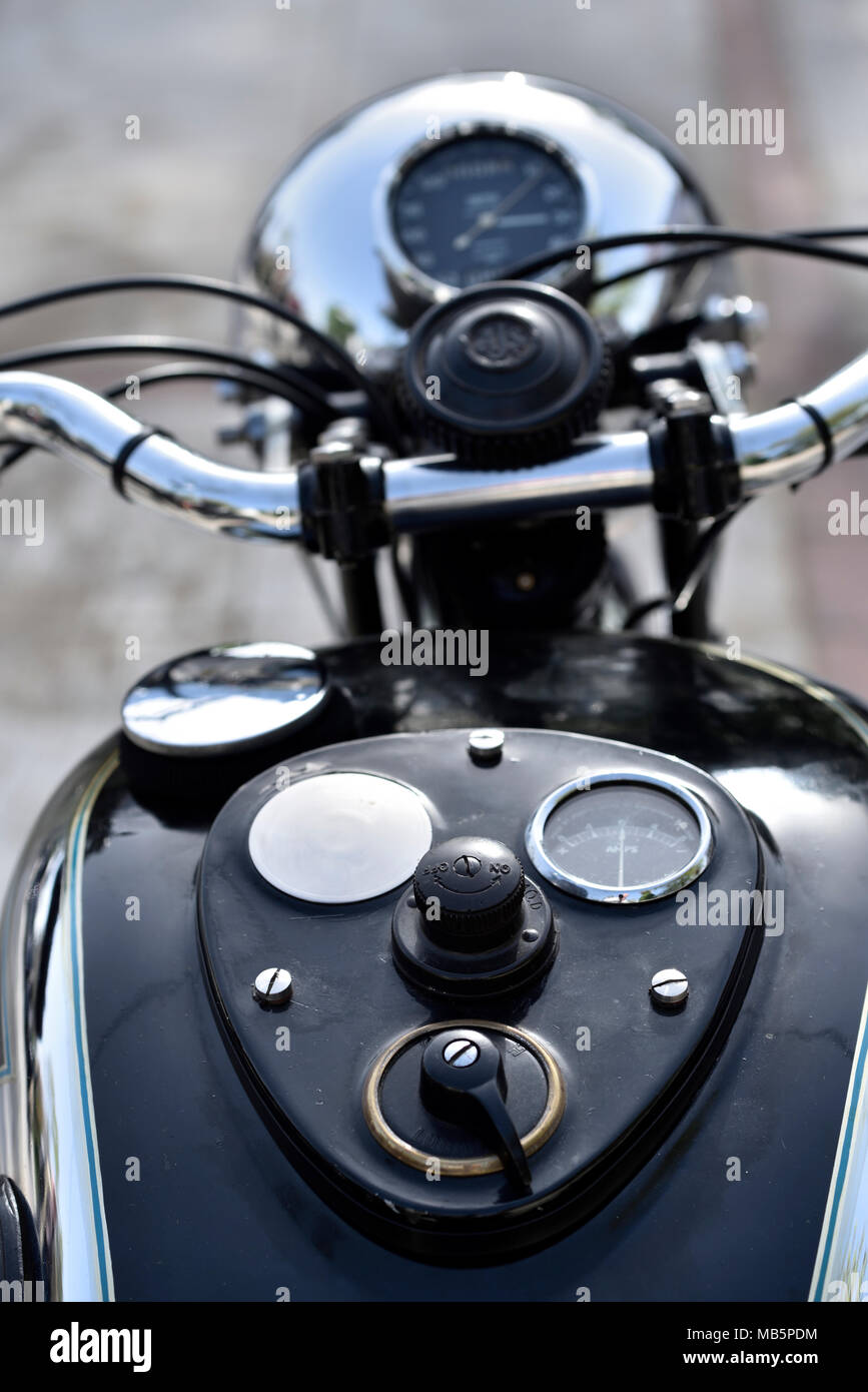 Classic tank hi-res stock photography and images - Alamy