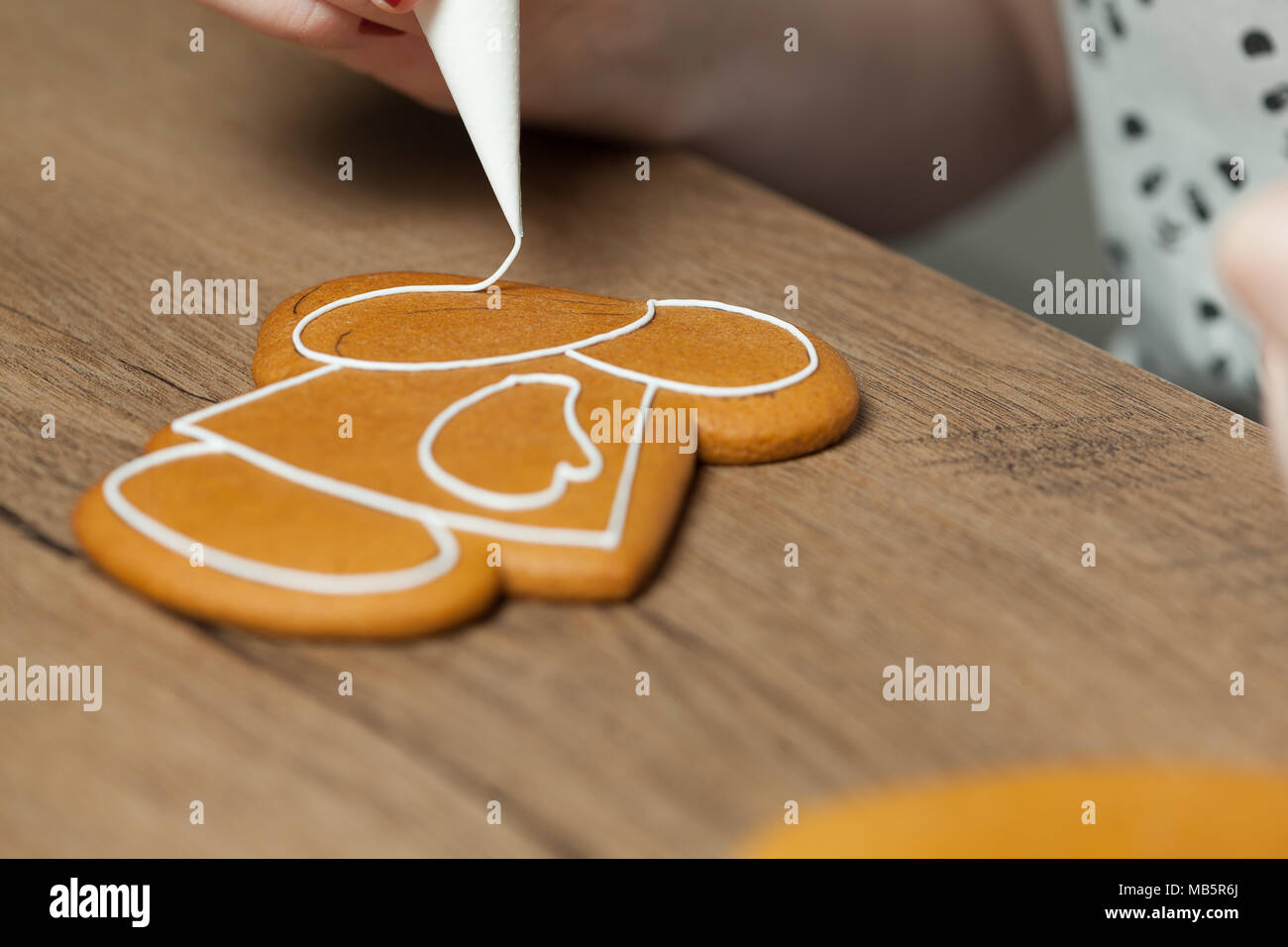 baking, draw on baking, patterns process close up Stock Photo - Alamy