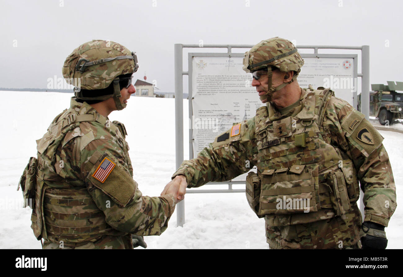 U s army soldiers scout hi-res stock photography and images - Alamy