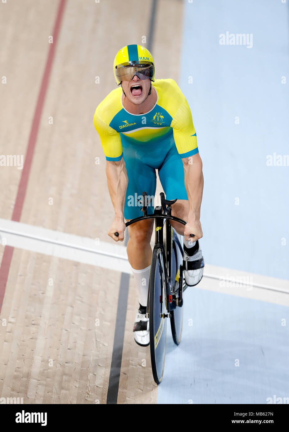 Mens 1000m time trial anna meares velodrome hi-res stock photography ...