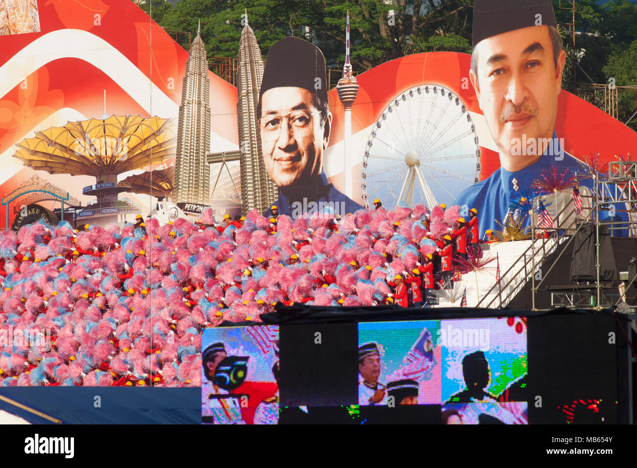 Merdeka parade hi-res stock photography and images - Alamy