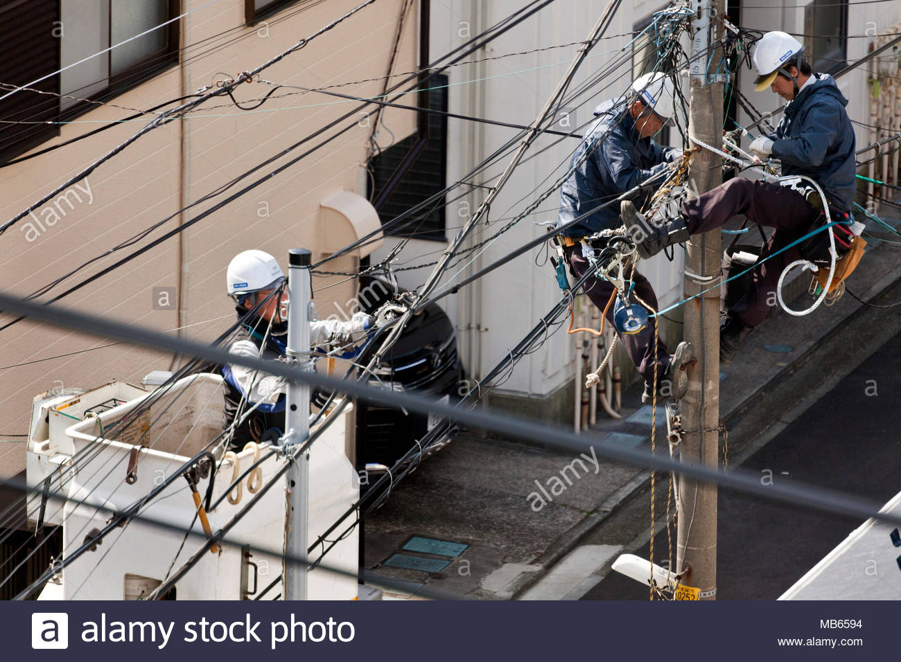 Powerline Repair Stock Photos & Powerline Repair Stock Images - Alamy