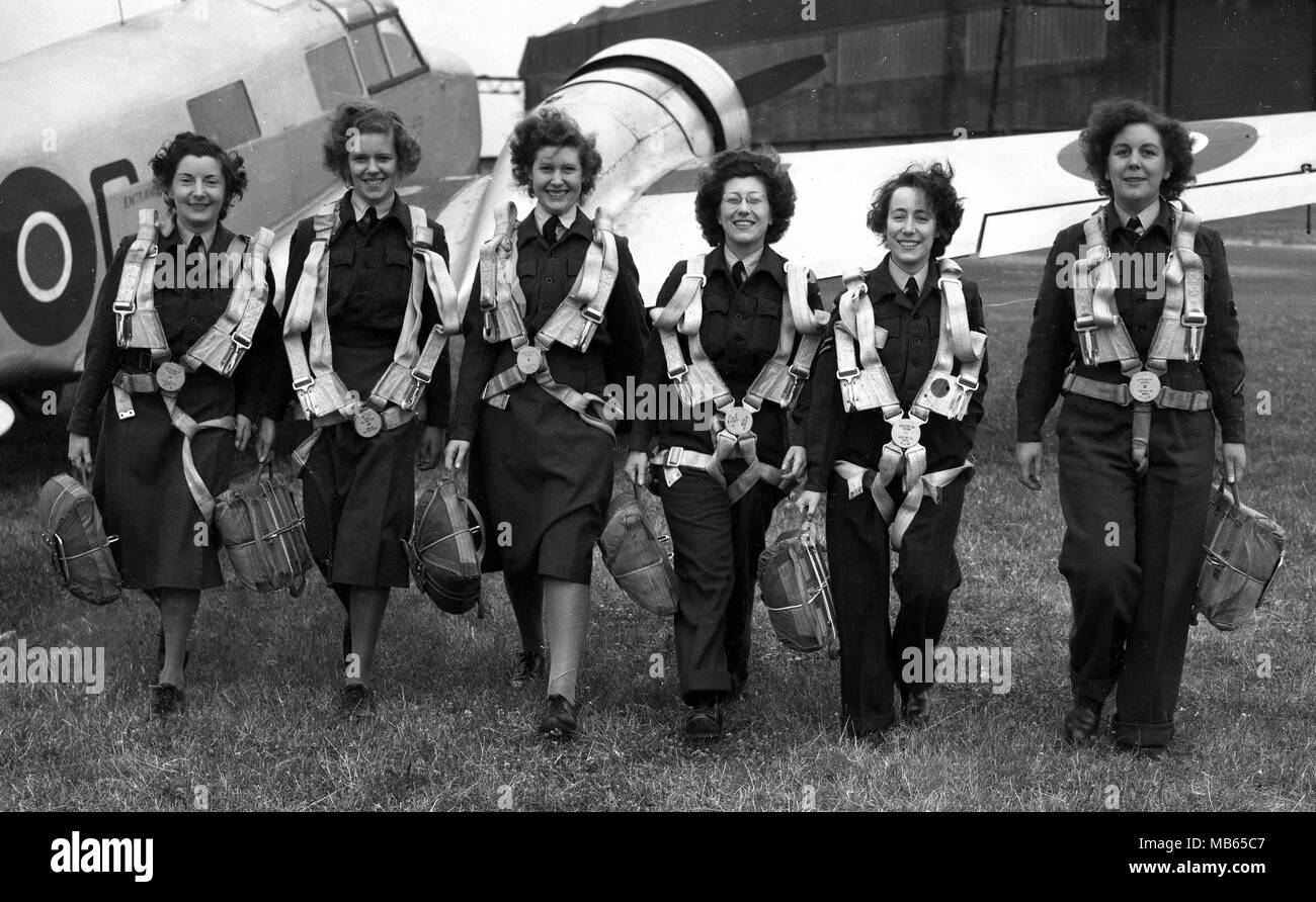 Air Transport Auxiliary female WWII Pilots & crew Britain 1942 Stock ...