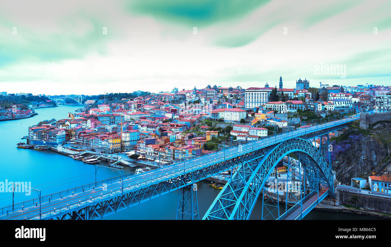 Dom luis i bridge hi-res stock photography and images - Alamy