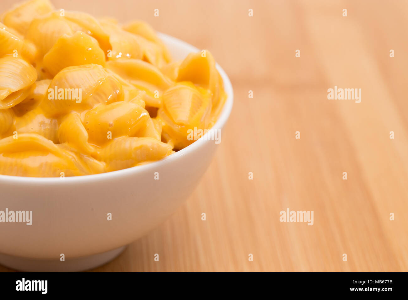 Macaroni shells hi-res stock photography and images - Alamy