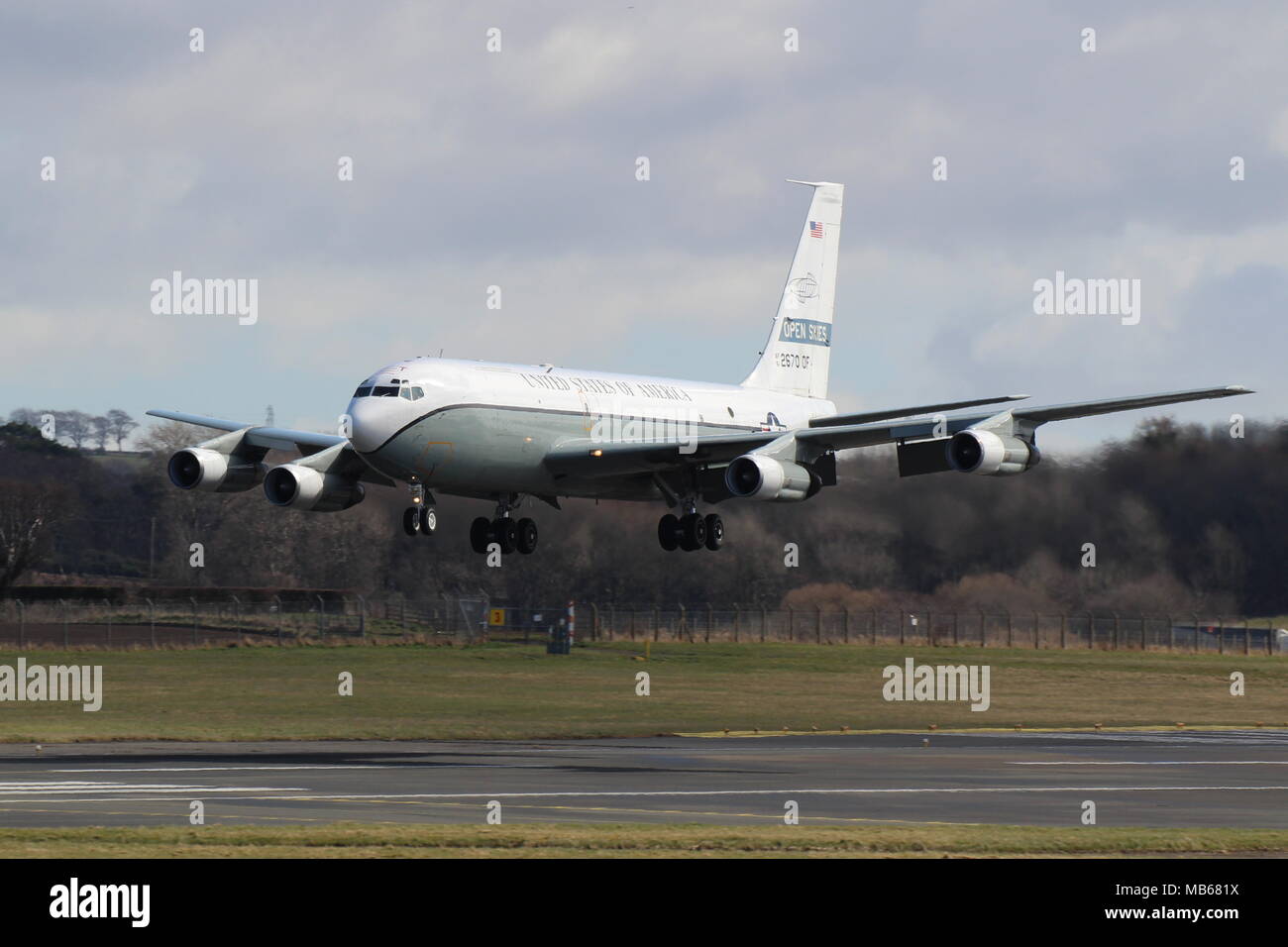 61-2670, a Boeing OC-135B Open Skies operated by the United States Air ...