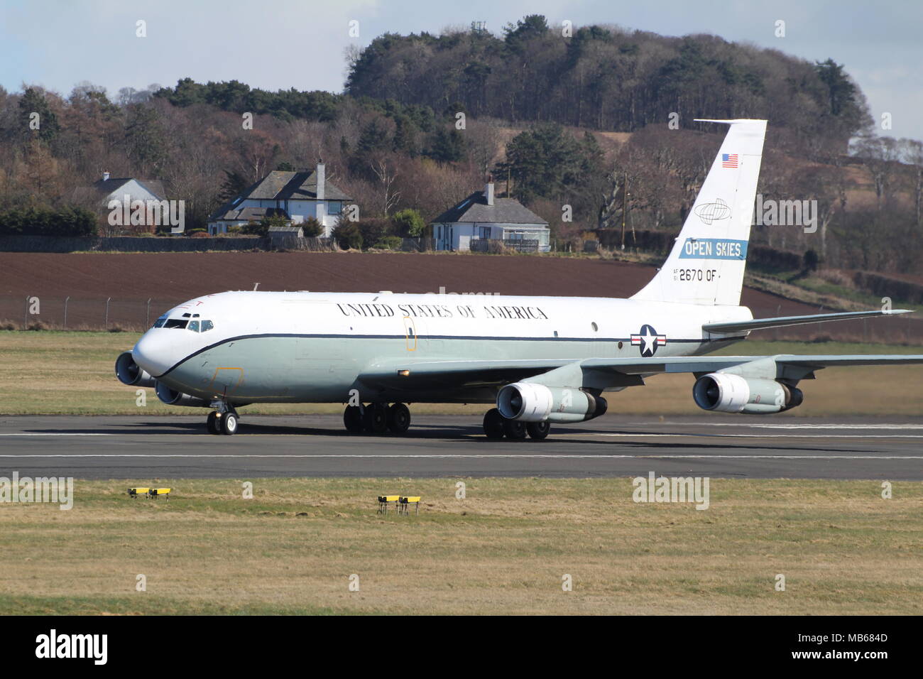 Open skies treaty hi-res stock photography and images - Alamy