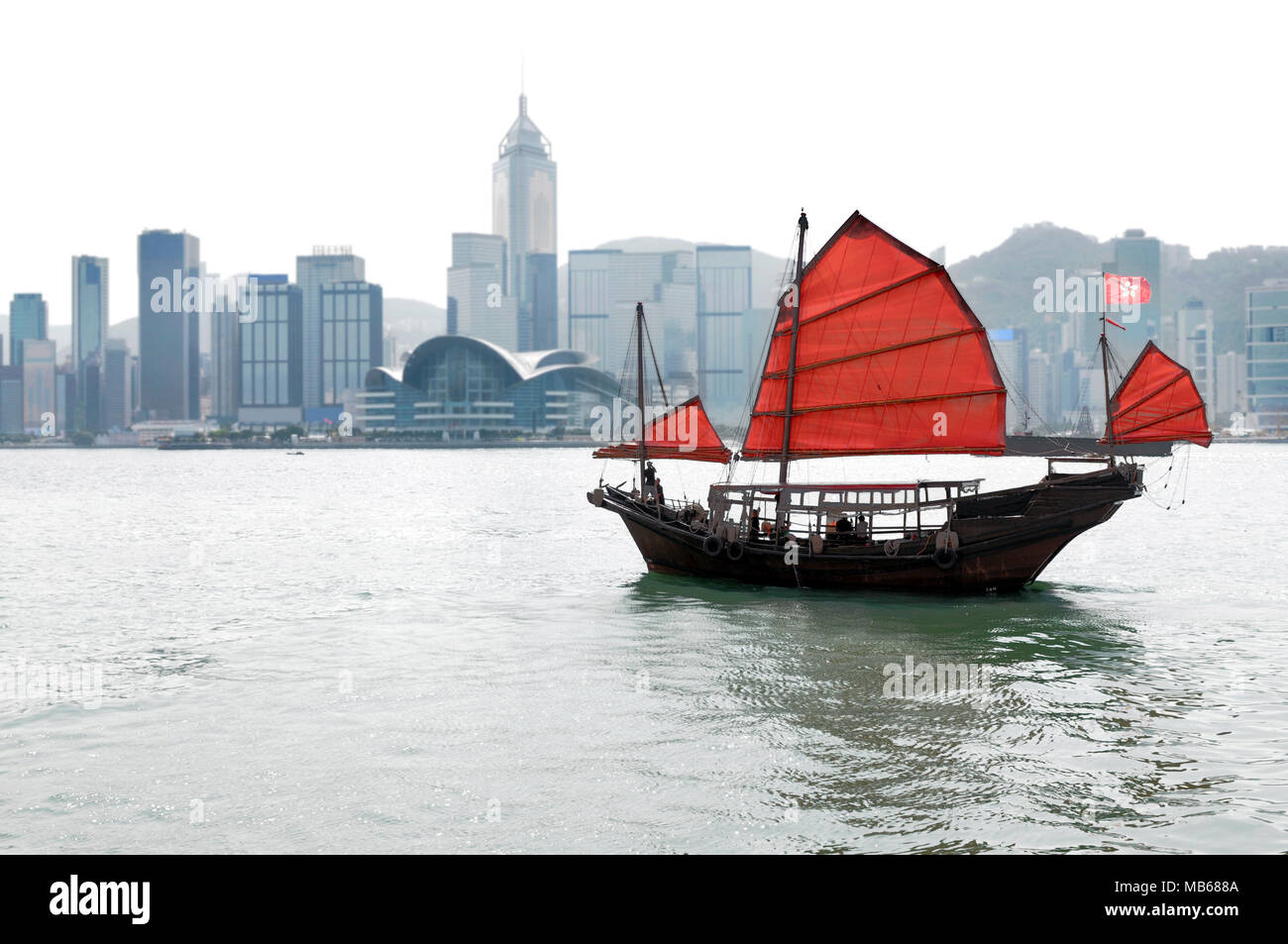 Skyline old boat junk hi-res stock photography and images - Alamy