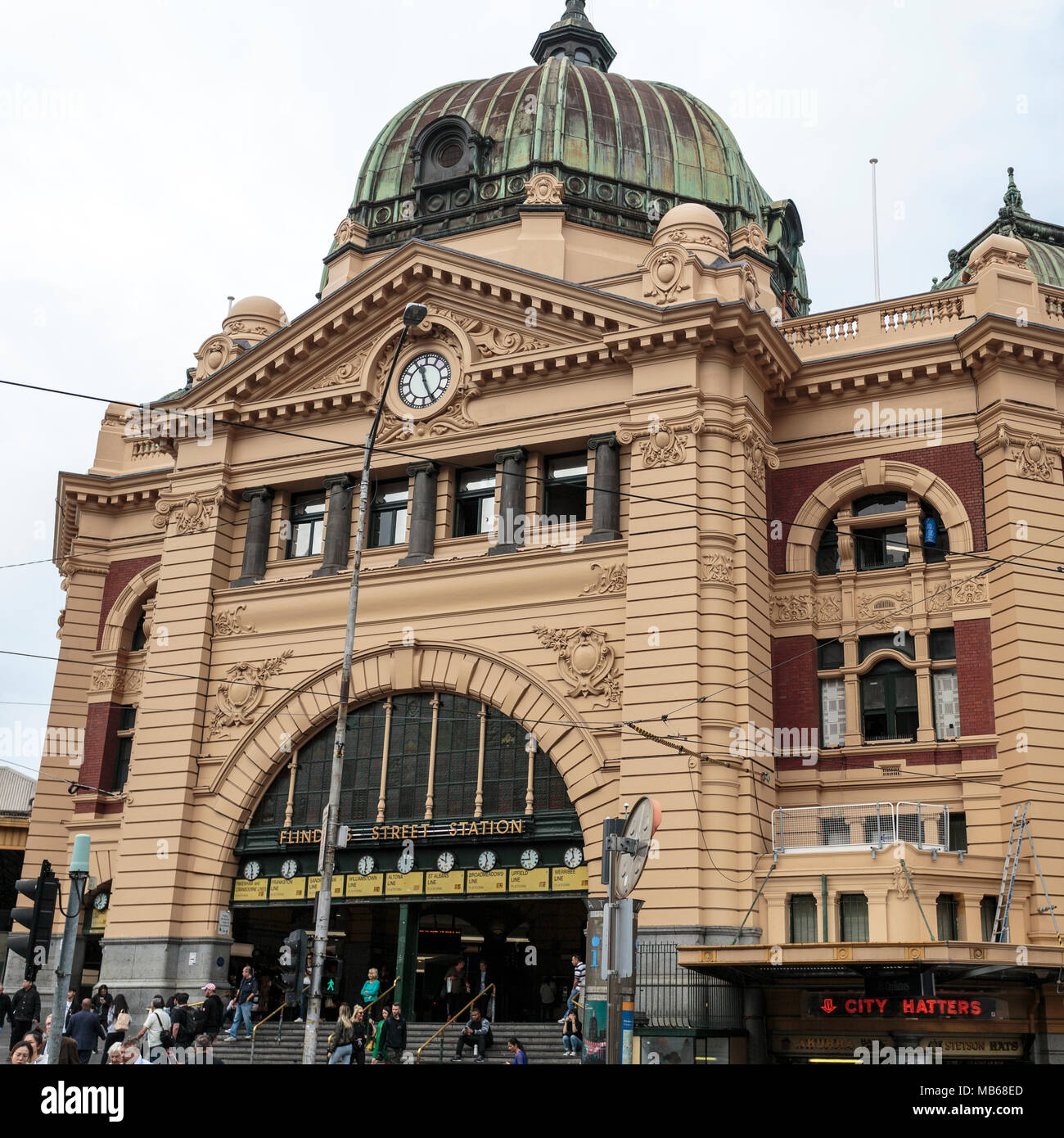 Flinders street clocks hi-res stock photography and images - Alamy