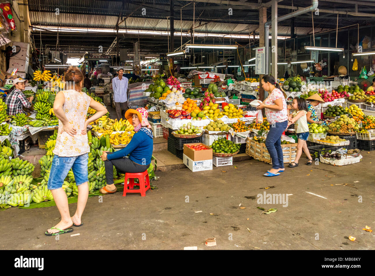 Con market Da Nang Vietnam Stock Photo - Alamy