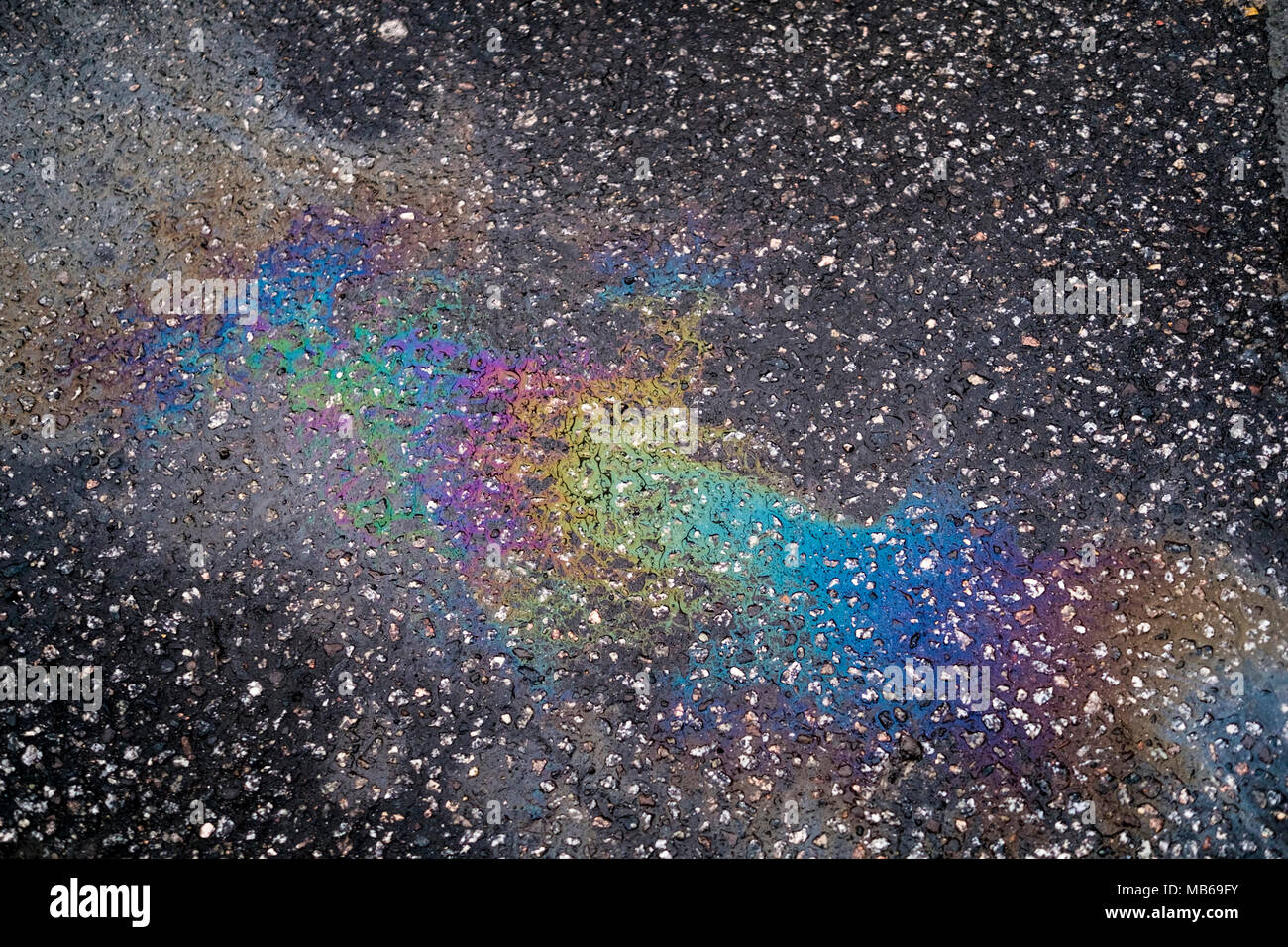 Oil sheen hi-res stock photography and images - Alamy