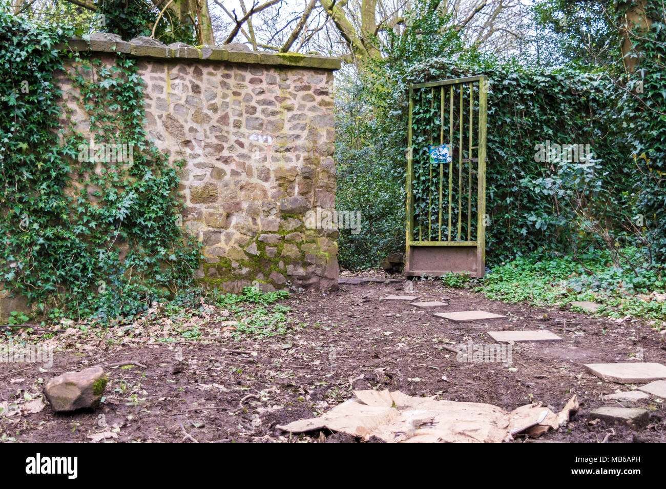 Open cemetery hi-res stock photography and images - Alamy