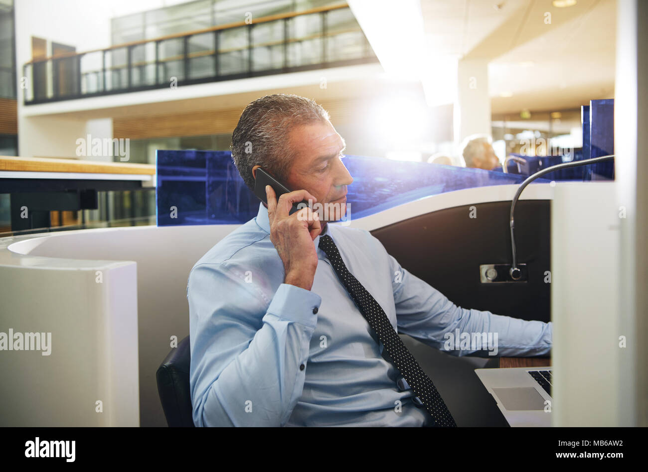 Confident office worker hi-res stock photography and images - Alamy