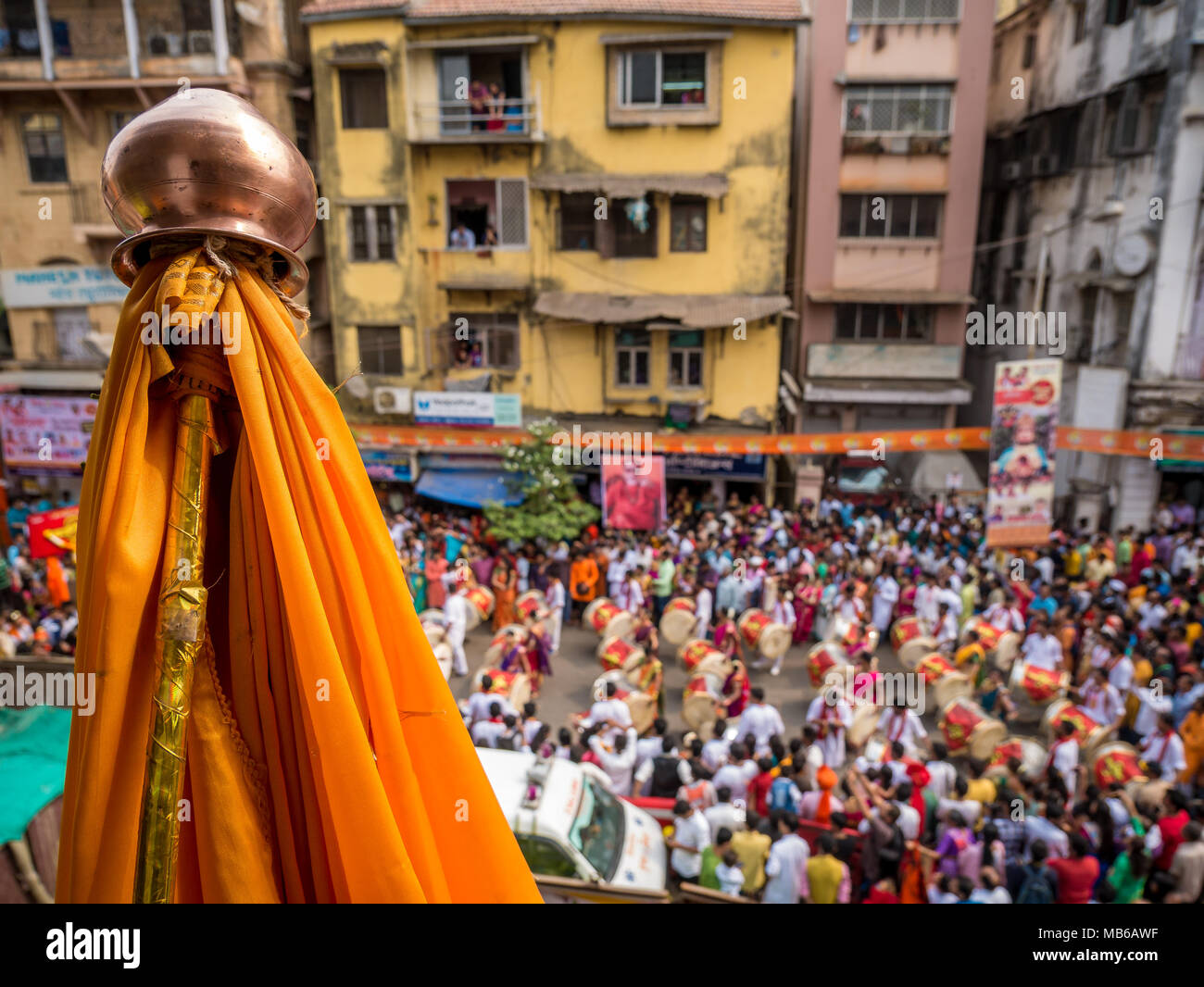 Indian chawls hi-res stock photography and images - Alamy
