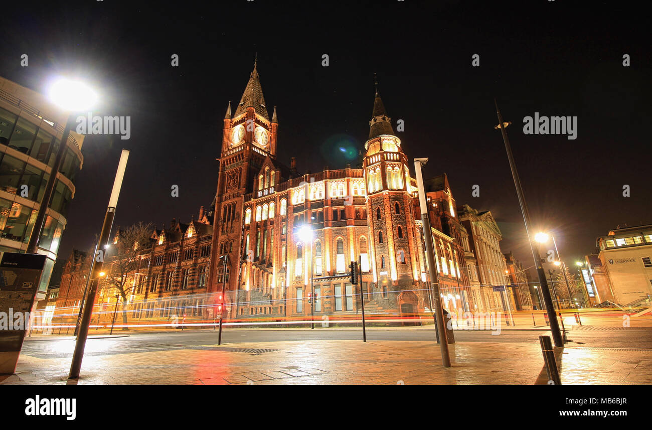 Victoria Building at the University of Liverpool Stock Photo - Alamy