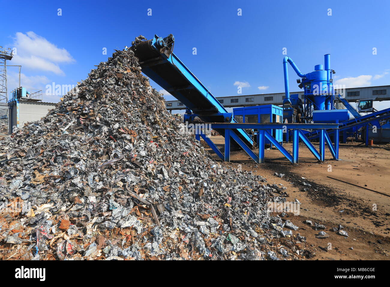 Metal trash for scrap Stock Photo - Alamy