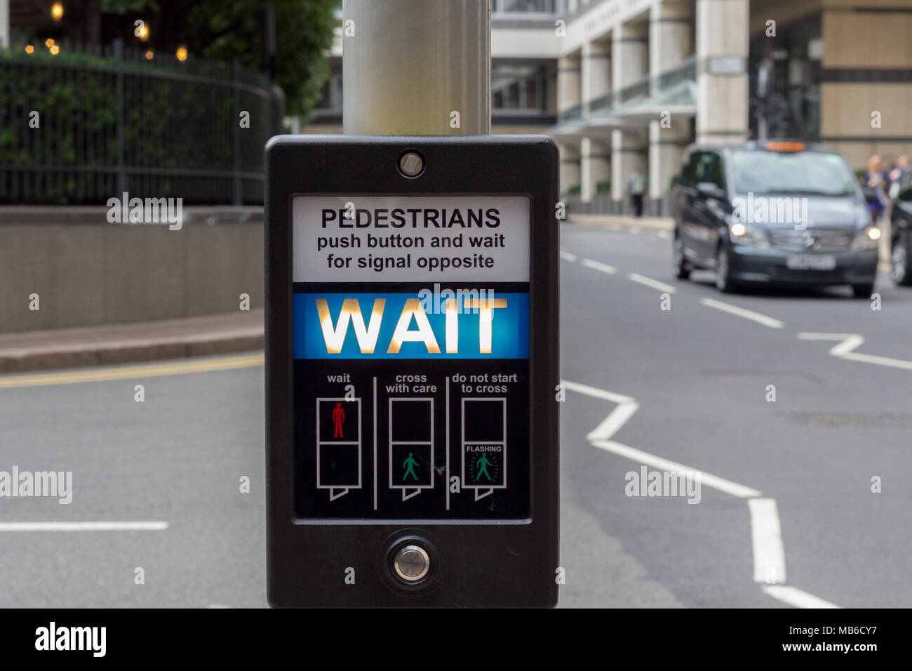 British pedestrian crossing button wait hi-res stock photography and ...