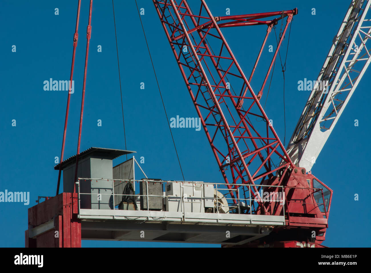 Modular construction crane hi-res stock photography and images - Alamy
