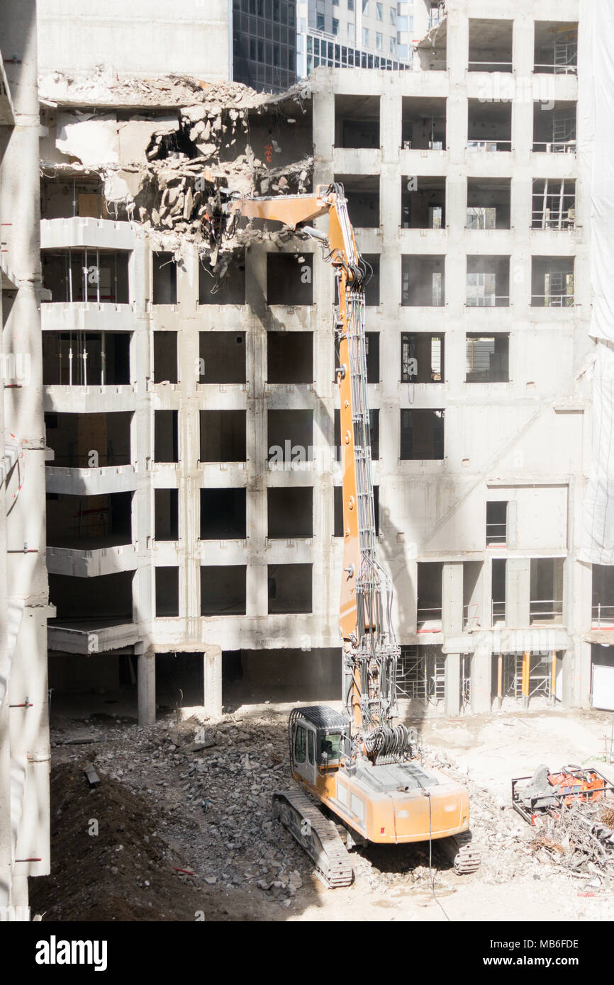 Hydraulic demolition machine hi-res stock photography and images - Alamy