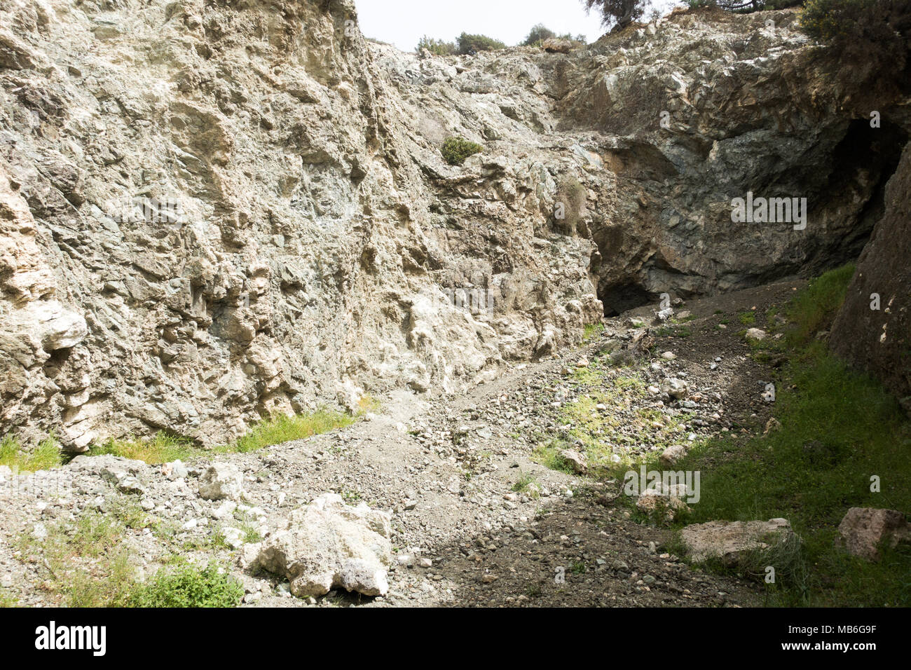 Remains of an old magnesium mine and smelter on the Smigies Trail ...