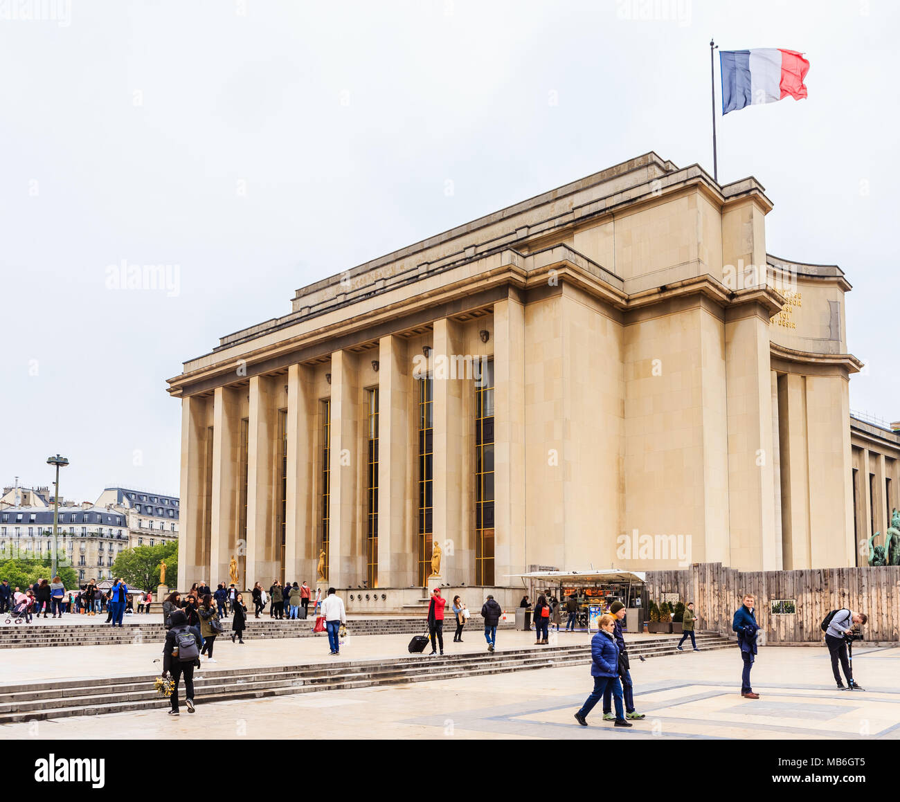 The Palais de Chaillot in Paris. France Stock Photo - Alamy
