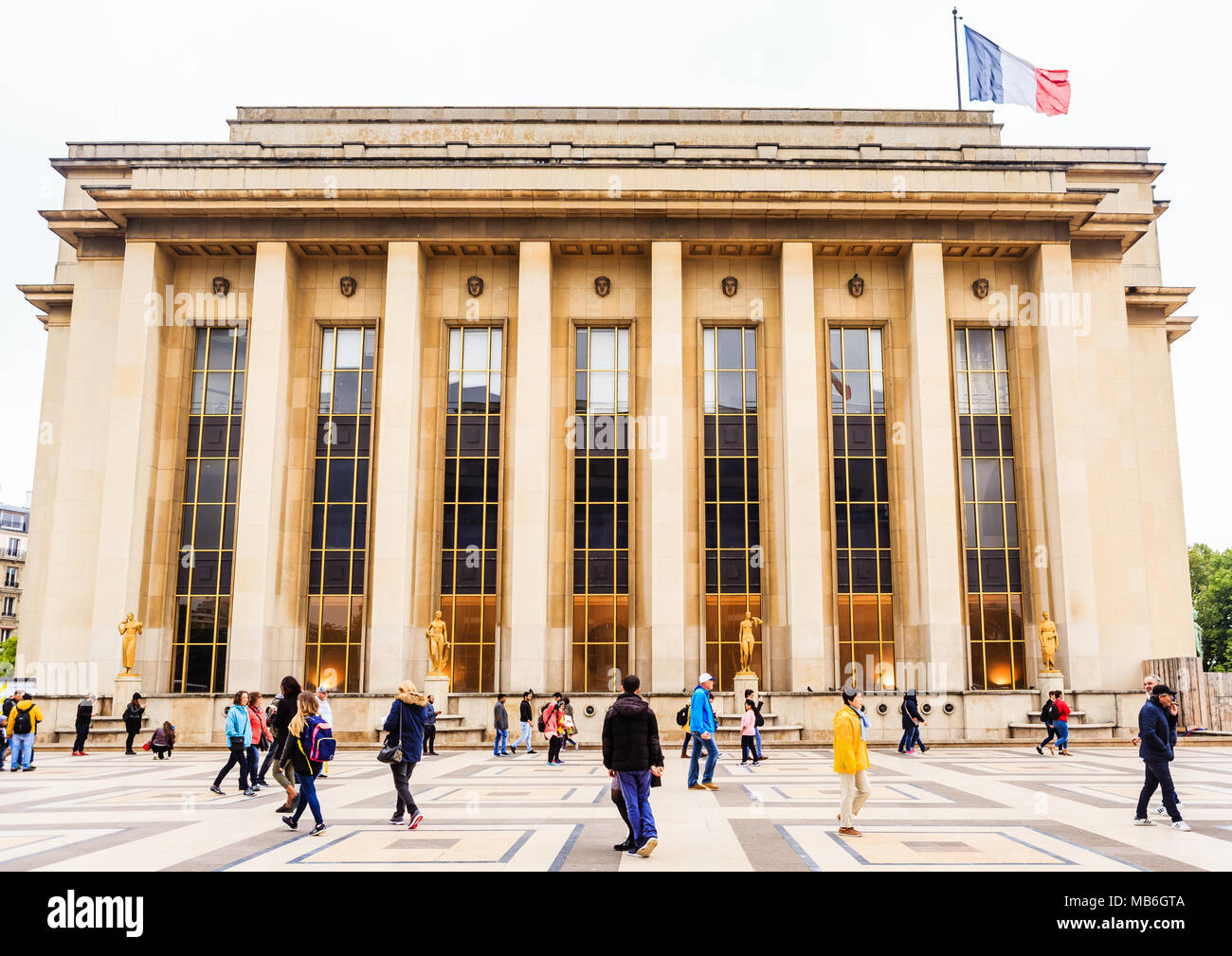 The Palais de Chaillot in Paris. France Stock Photo - Alamy