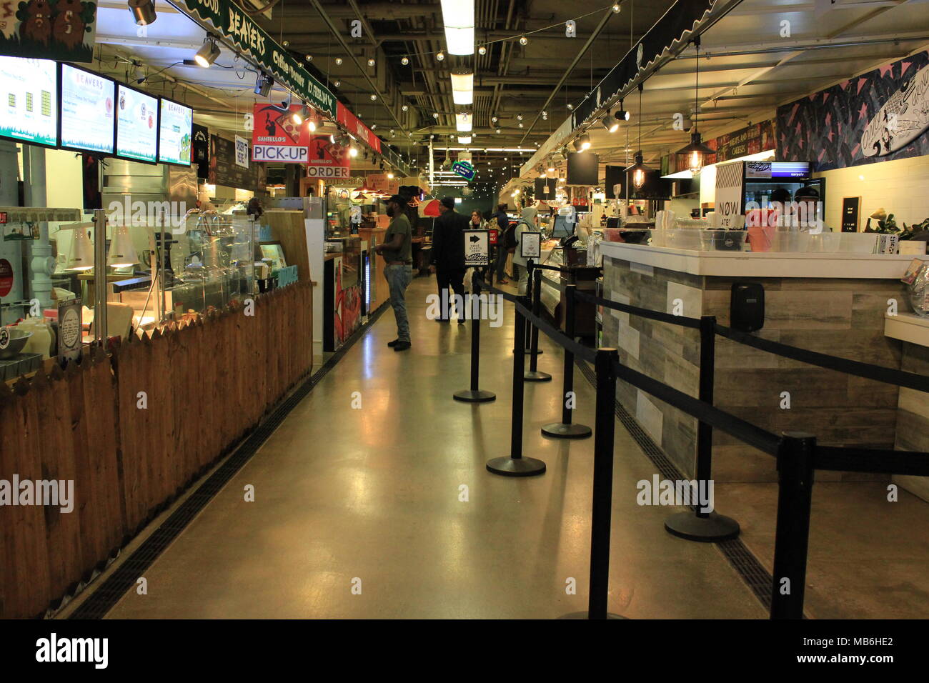 The French Market streetscape on the lower level of Chicago's downtown ...