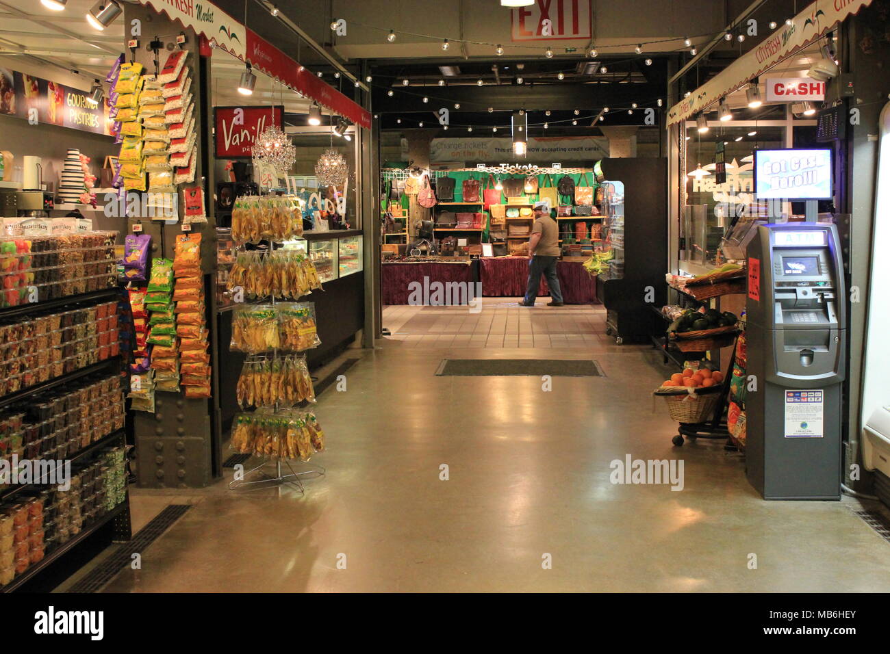 The French Market streetscape on the lower level of Chicago's downtown ...
