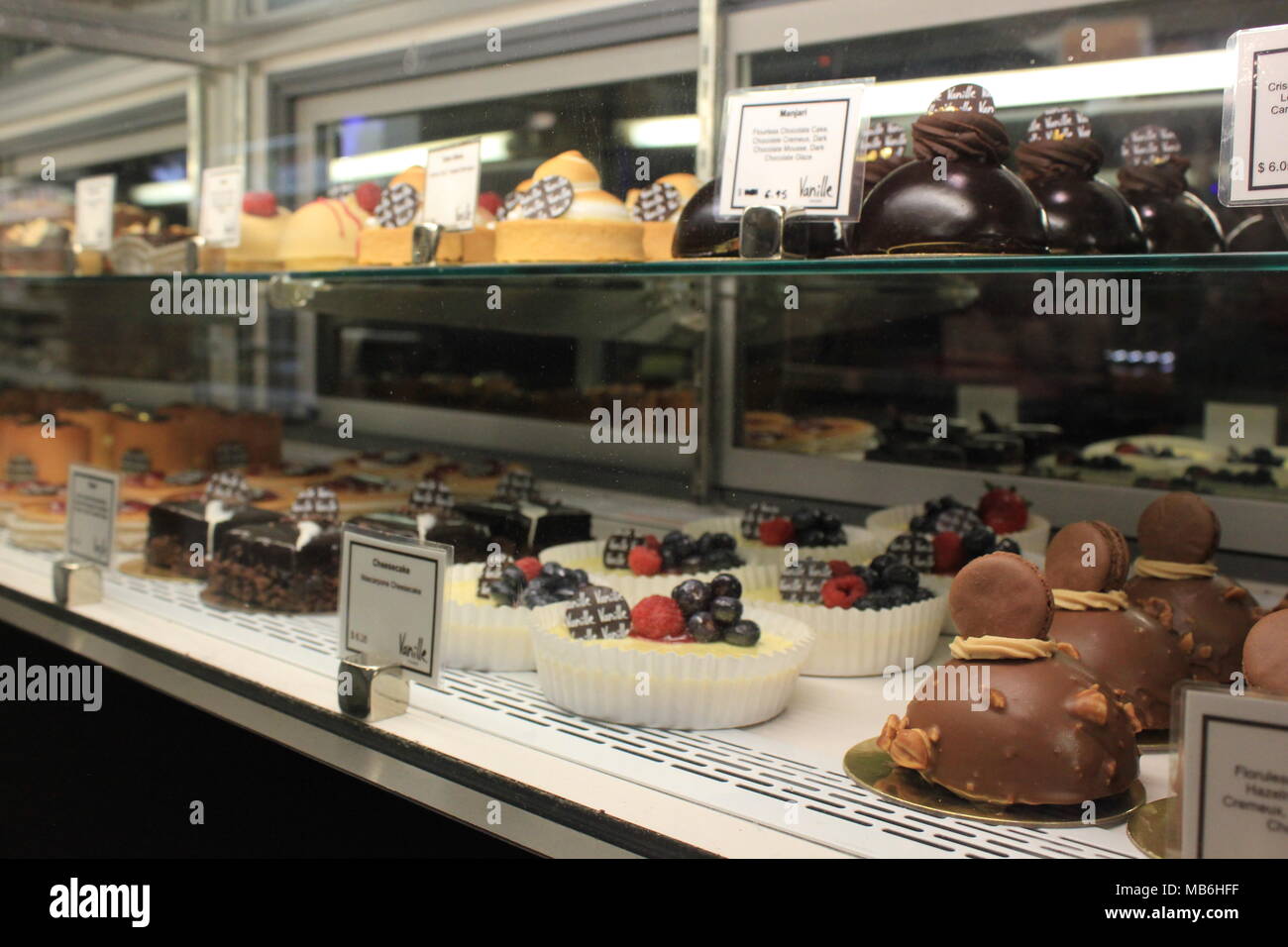 The French Market streetscape on the lower level of Chicago's downtown ...