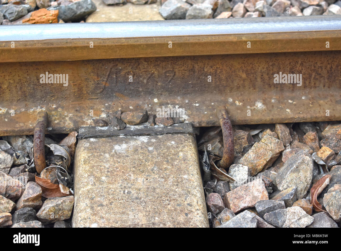 Rail and concrete sleeper Stock Photo - Alamy