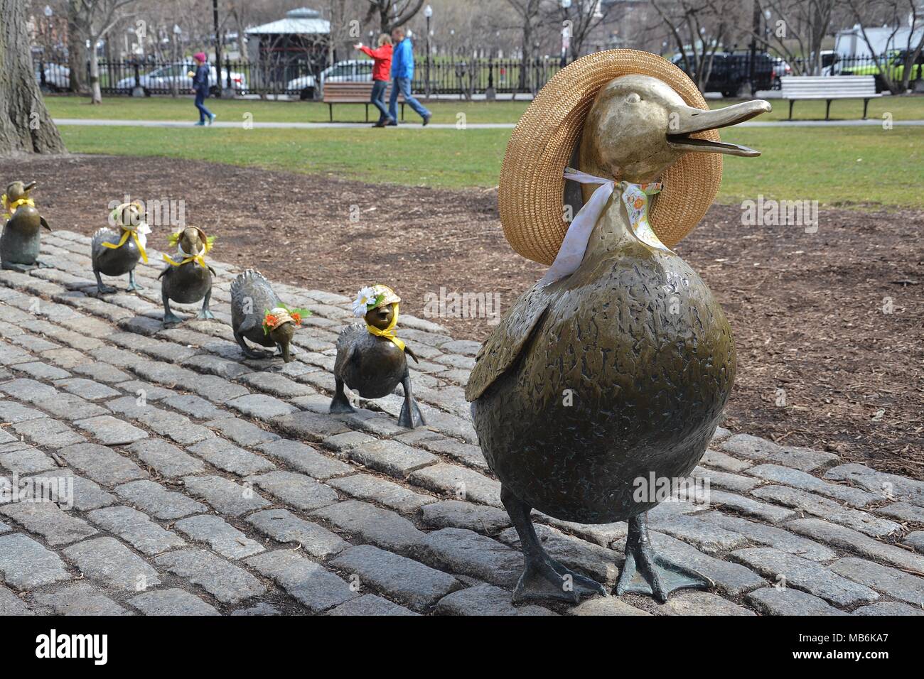 The iconic Make Way For Ducklings Statue in the Boston Public Garden ...