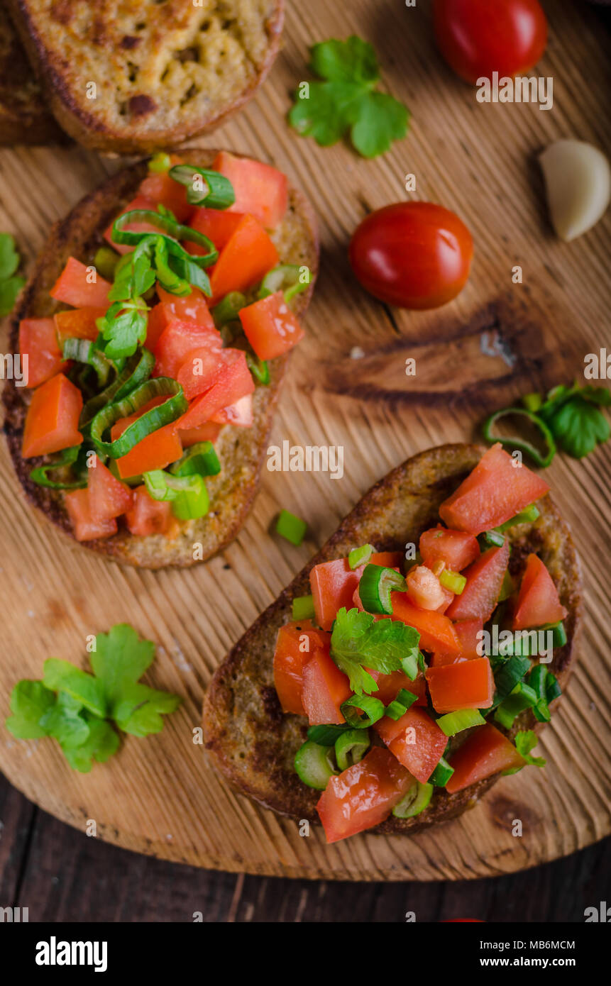 French garlic toast with vegetable salad, food photography, delish bio ...