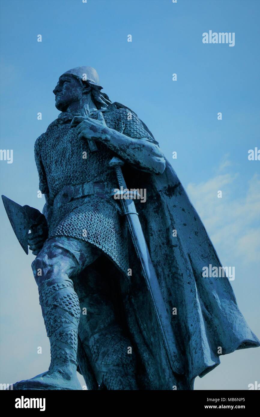 Statue and warrior hi-res stock photography and images - Alamy