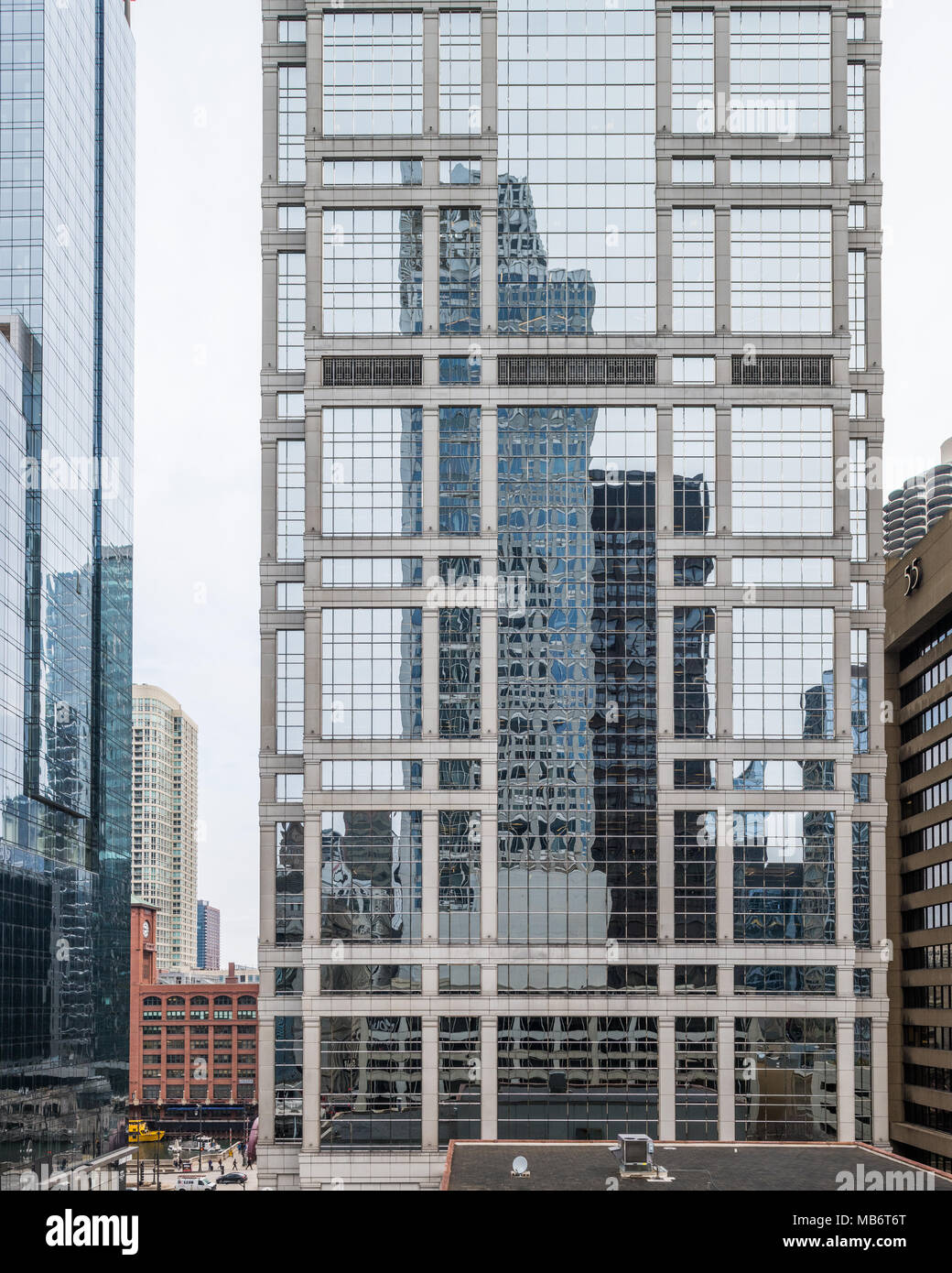 Detail of the 77 W. Wacker Building Stock Photo - Alamy