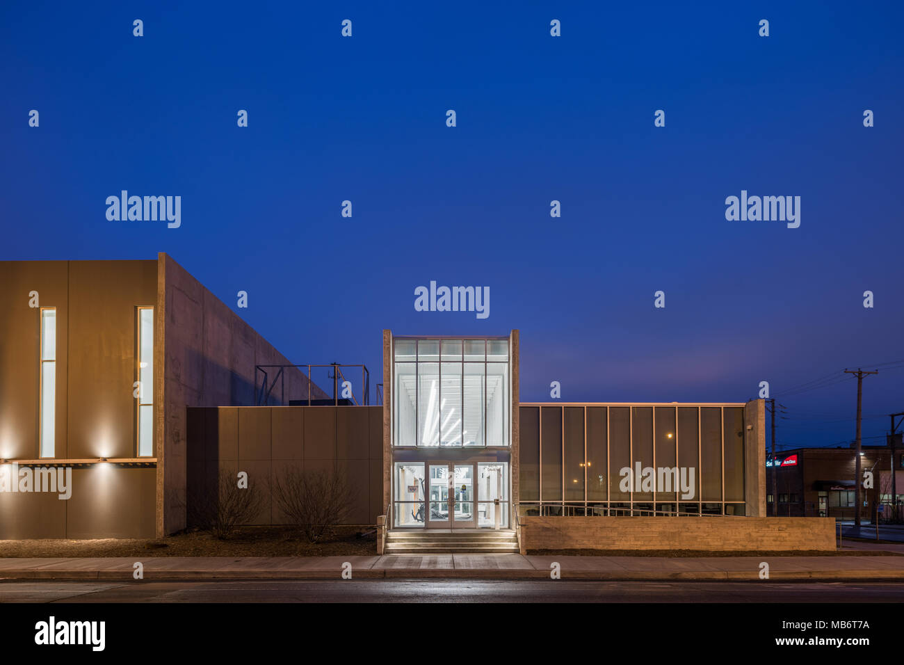 Wolcott School Gymnasium in the West Town neighborhood Stock Photo - Alamy