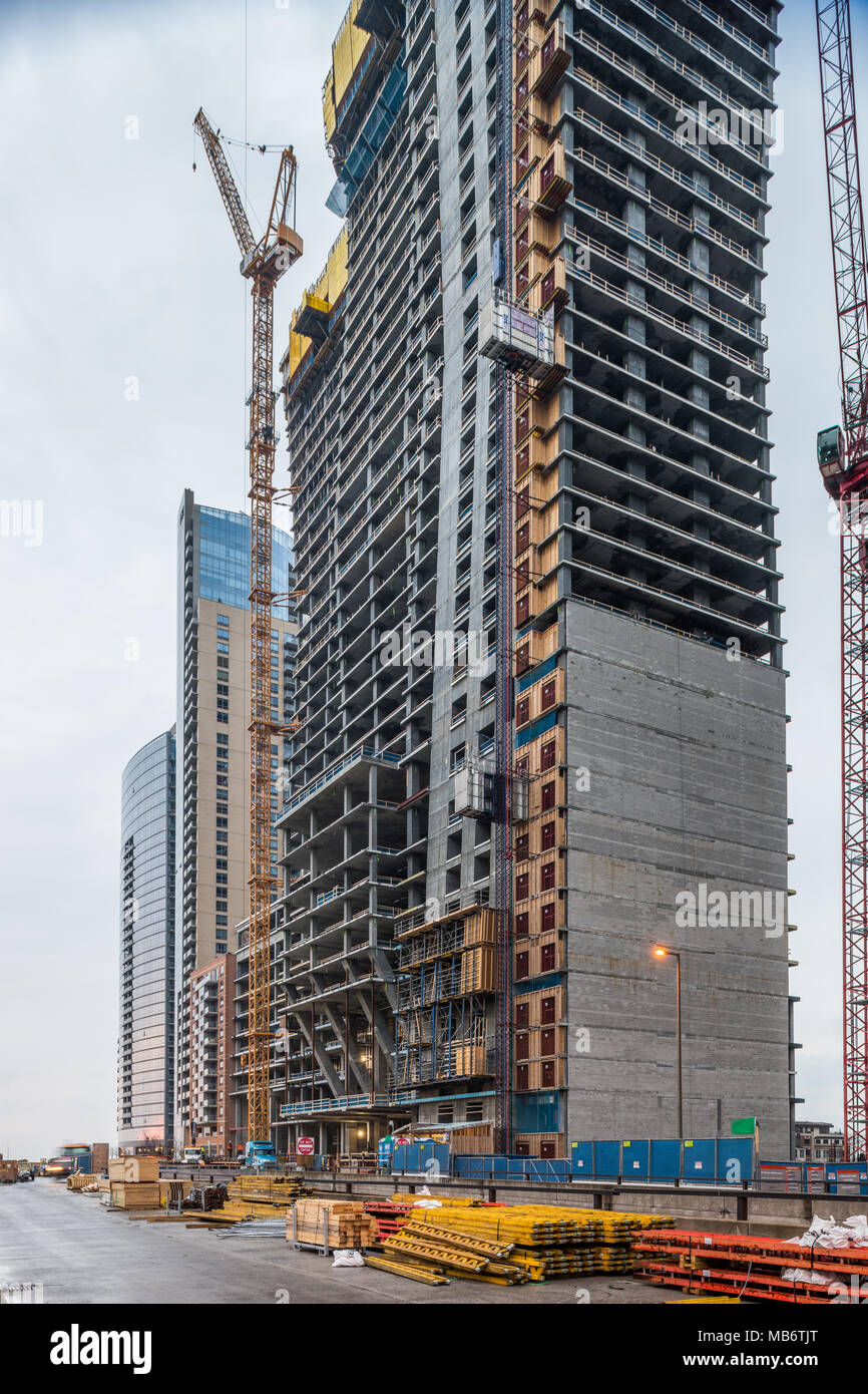 Residential tower construction hi-res stock photography and images - Alamy