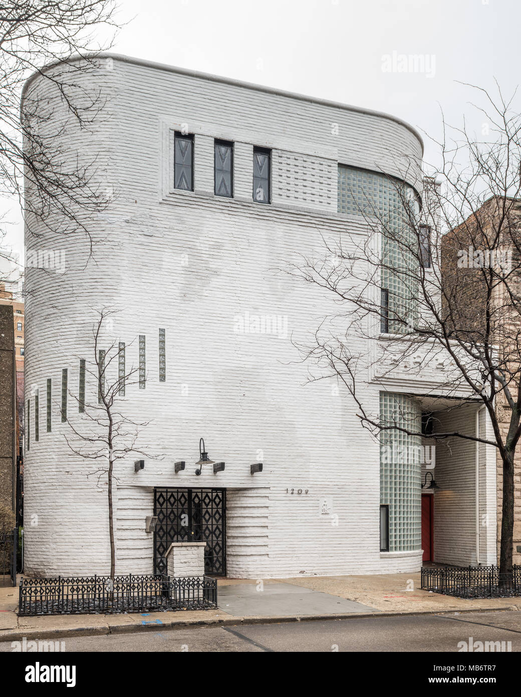 Frank Fisher apartments in the Gold Coast neighborhood, designed by ...