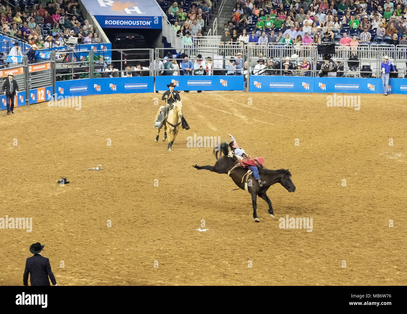 Bronco riding hi-res stock photography and images - Alamy