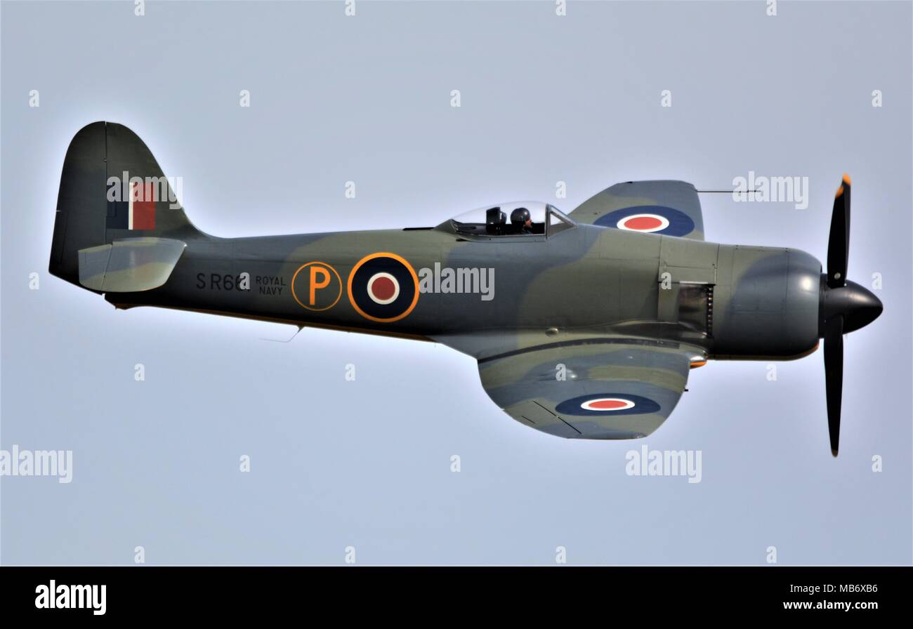 Hawker fury, vintage fighter aircraft Stock Photo - Alamy Hawker fury, vintage fighter aircraft Stock Photo - Alamy