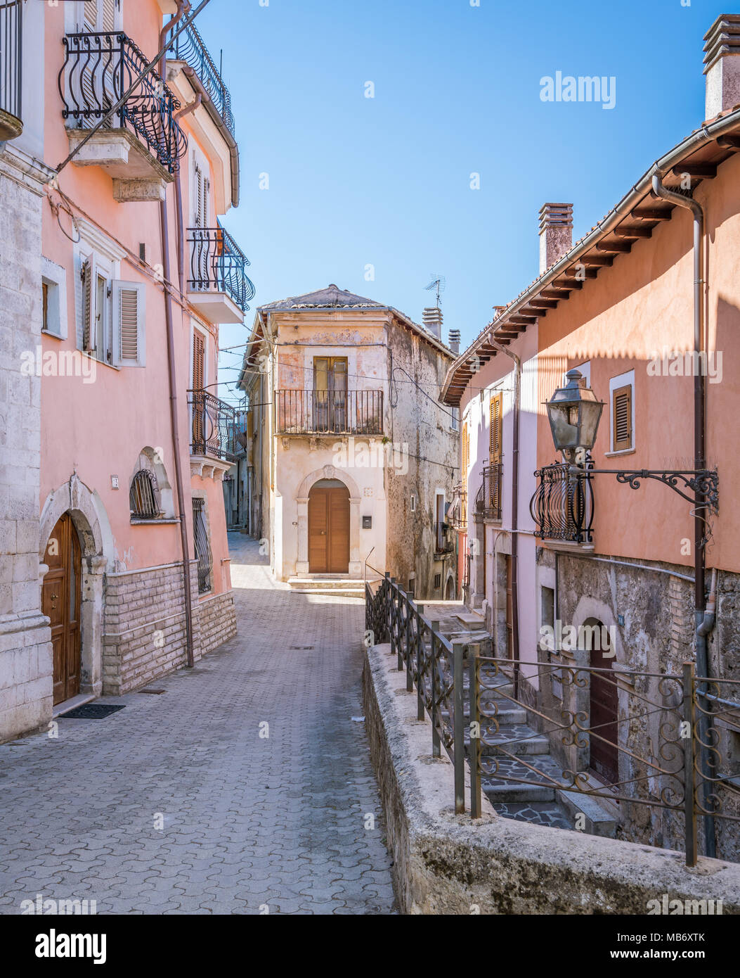 Abruzzo province hi-res stock photography and images - Alamy